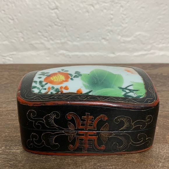 Vintage | Accents | Vtg Etched Chinese Lacquerware Handpainted Floral ...